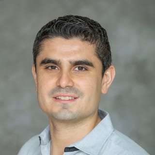 Dr. Efren Chavez, MD – Miami, FL | Nephrology