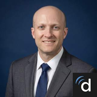 Doctors at Walter Reed National Military Medical Center in Bethesda, MD ...