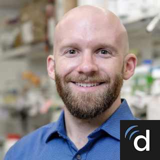 Dr. Roger Smith, MD | Chicago, IL | Internist | US News Doctors